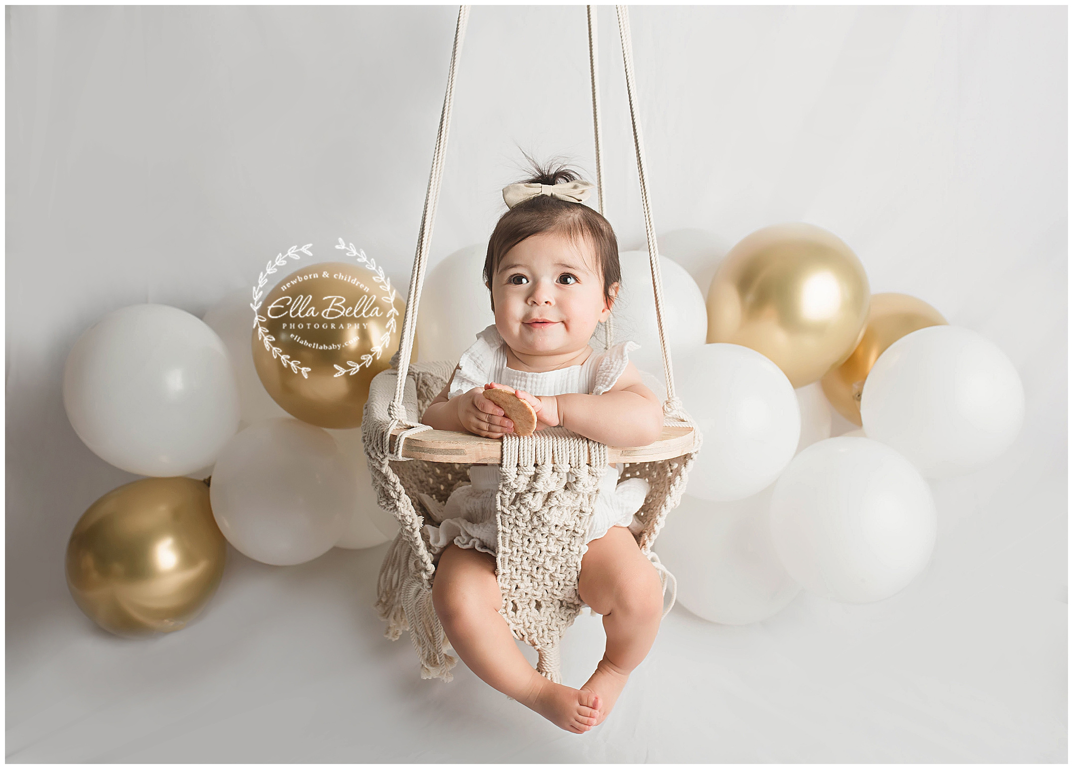 Pure Sweetness { San Antonio One Year Cake Smash Photographer & San Antonio Studio Cake Smash ...