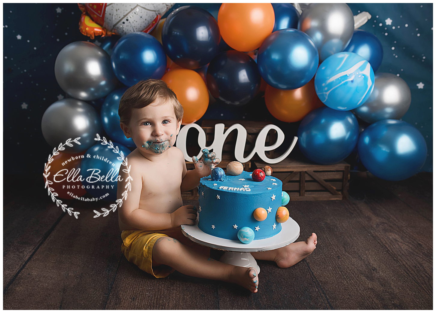 Space Cake Smash ~ San Antonio One Year Cake Smash Photographer - Ella Bella Photography | Ella ...