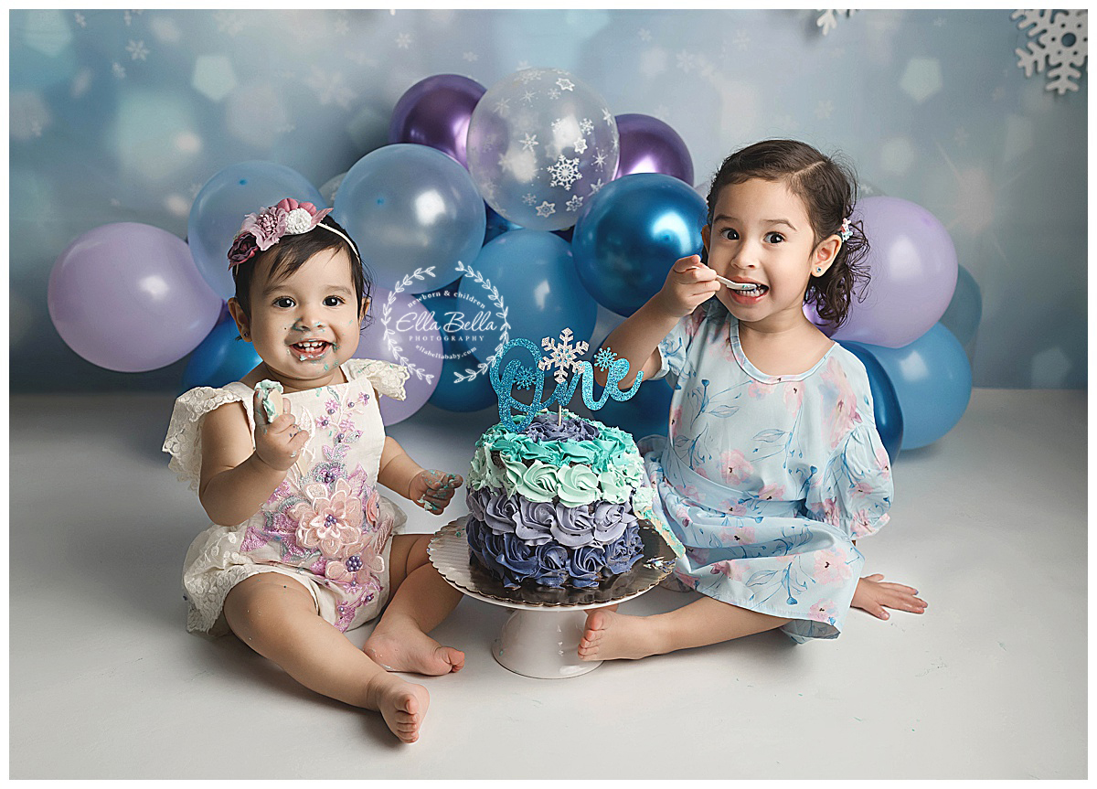 Frozen ~ One Year Cake Smash Photographer - Ella Bella Photography | Ella Bella Photography ...